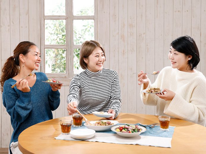 女性の健康&美容にいい食習慣とは? 秋冬のカラダの不調改善にも「牛赤身肉」が最適なワケを探る 食楽web